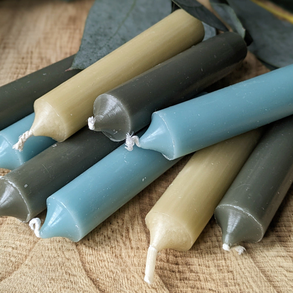 10 Mixed Short Dinner Candles 11cm x 22mm dia | Green & Blue Assortment ...