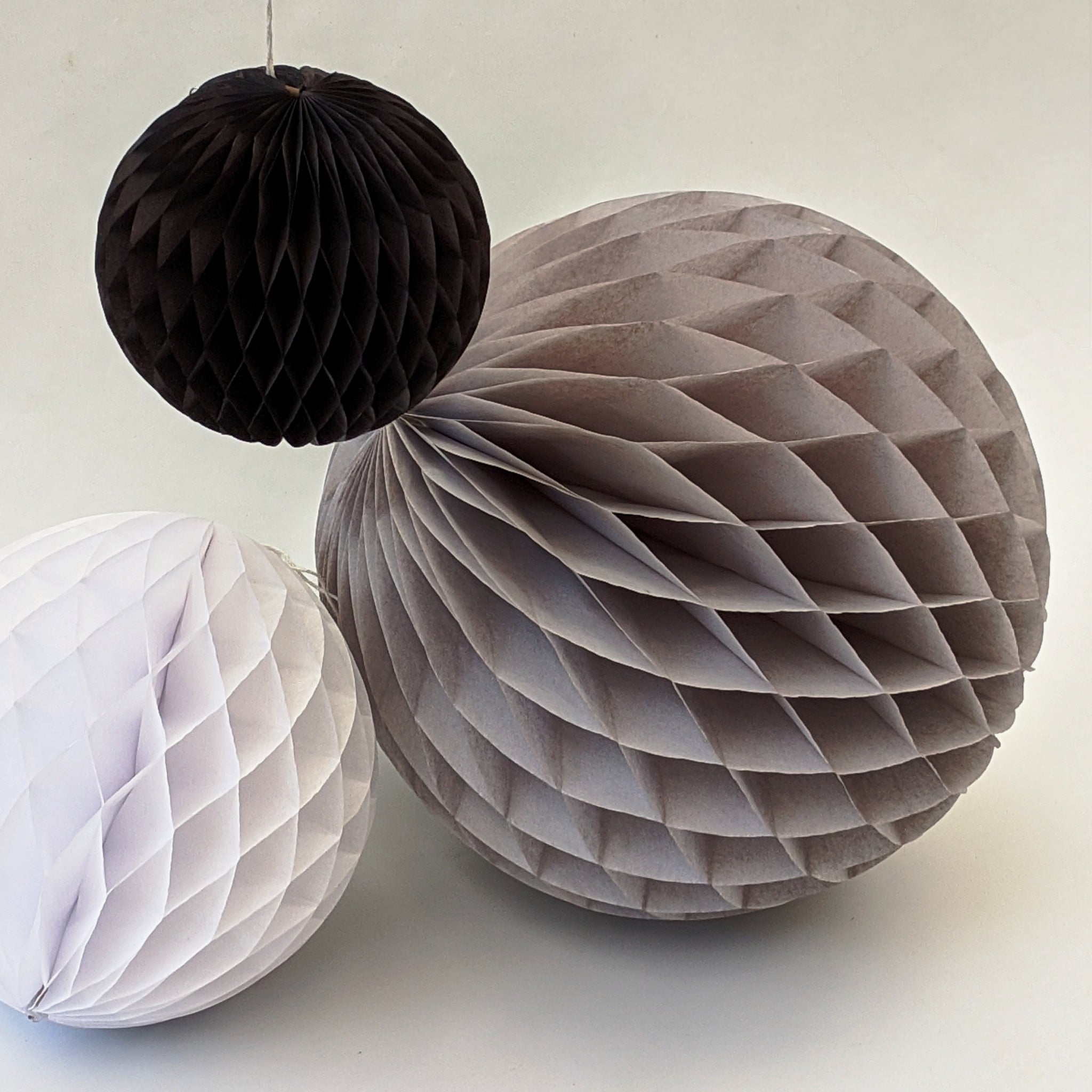 Black Honeycomb Paper Ball – The Danes